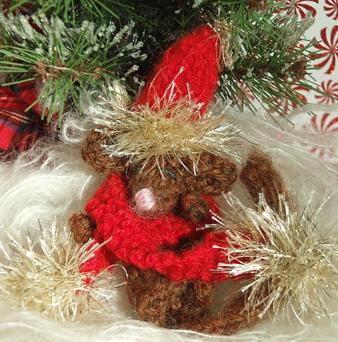 Ravelry: Christmas Mouse Dormouse pattern by ViolaSueKnits