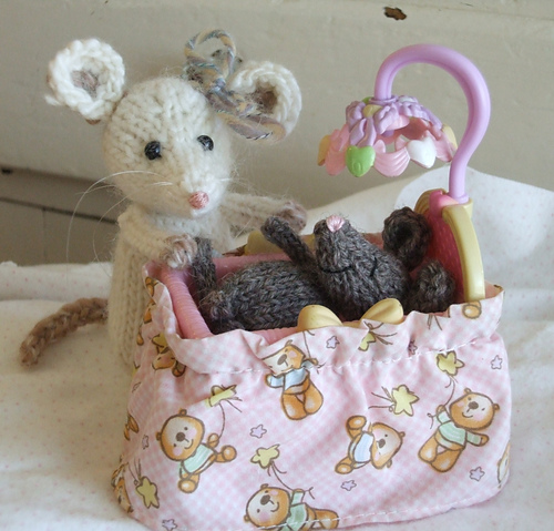 Ravelry: Mouse pattern by ViolaSueKnits