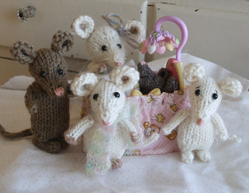 Ravelry: Mouse pattern by ViolaSueKnits