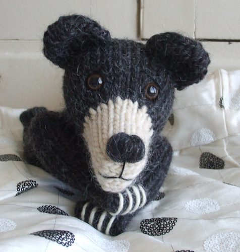 Ravelry: Bear pattern by ViolaSueKnits