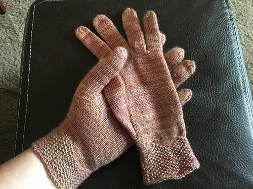 Ravelry: Gauntlets pattern by Barclay A. Dunn
