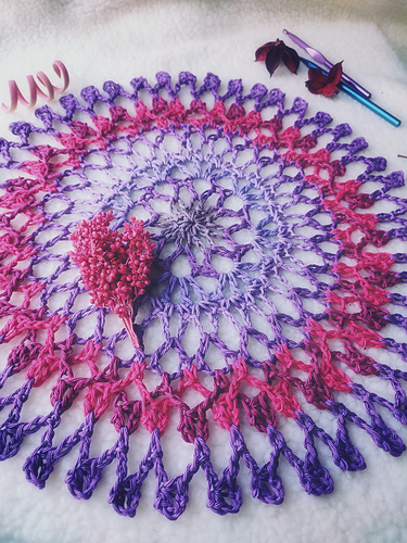 Ravelry: Crystal Ball Mandala pattern by Viva