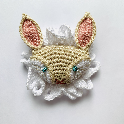 Ravelry: Rocco Rabbit Brooch pattern by Vanessa Mooncie