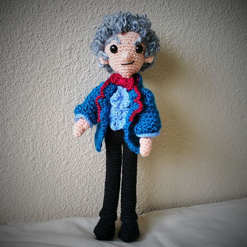 Ravelry: Third Doctor Who pattern by Allison Hoffman