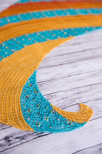 Ravelry: Earthbound Misfit pattern by Barbara Benson