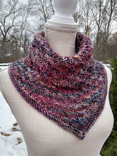Ravelry: Granger Bandana Cowl pattern by Jenny Noto