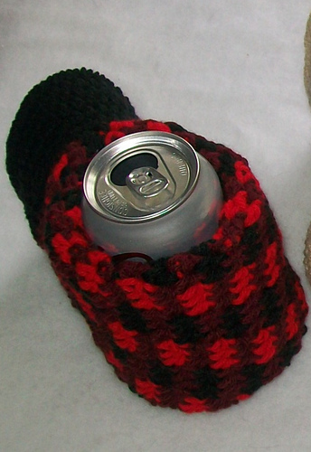 Ravelry: Beer Mitt & Sports Mitts, #117 pattern by DWC