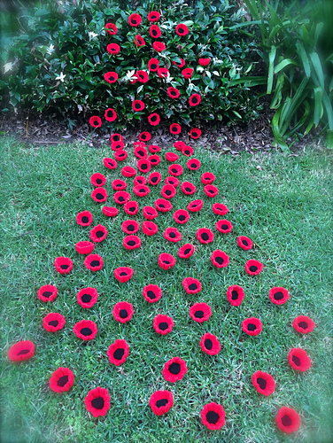 Ravelry: Poppies For ANZAC pattern by Lilian Worner
