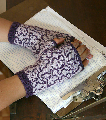 Ravelry: Arriba, Amoeba! pattern by Annie Watts