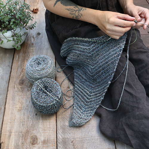 Ravelry: Hidden Gems Shawl pattern by Lindsey Wong