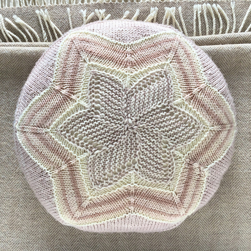 Ravelry: Starfish Pillow pattern by Miriam Jarrs