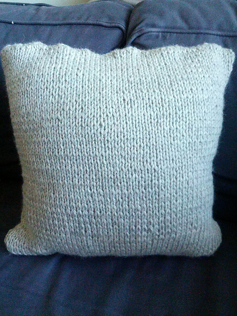 Ravelry: westiefreak05's Chunky Cable Knit Braided Pillow