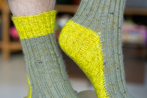 Ravelry: Mo Mod Socks pattern by Stephen West
