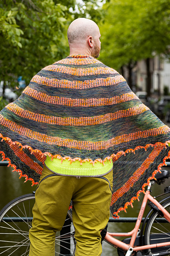 Ravelry: Crescendo Crescent pattern by Stephen West