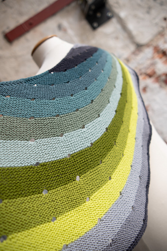 Ravelry: Dotted Rays pattern by Stephen West