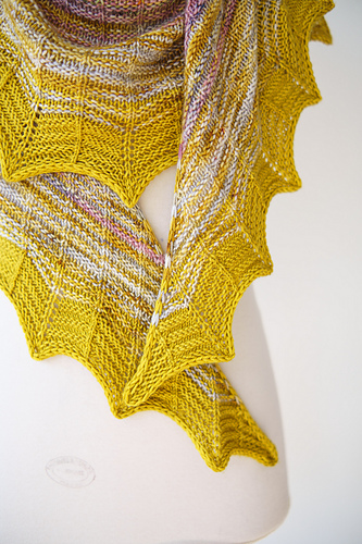 Ravelry: Woolly Waffle Shawl pattern by Stephen West