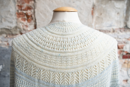 Ravelry: Glittering Snowscape Shawl pattern by Stephen West