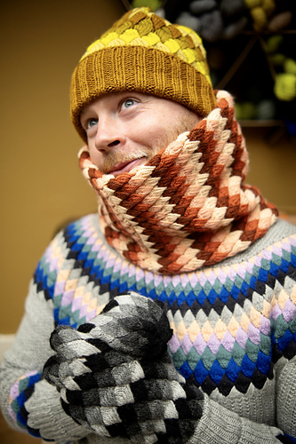 Ravelry: Treasure Trove Mittens pattern by Stephen West