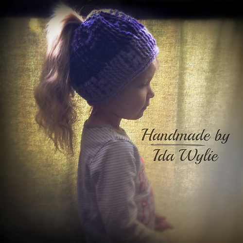 Ravelry: Wheat Stitch Hat messy bun & pony tail pattern by KFG