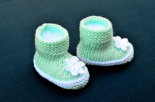 Ravelry: Two Colors Simple Baby Booties pattern by Christy Hills