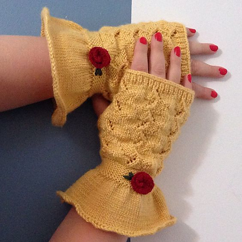Ravelry: Bookish Belle Mitts pattern by Rilana Riley-Munson
