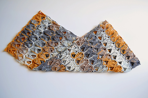 Ravelry: Leaf Assortment Scarf pattern by Wiam's Crafts