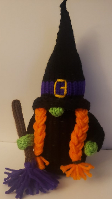 Ravelry: loom knit witchy gnome pattern by Jennifer Light