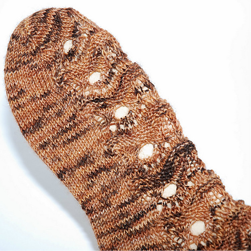 Ravelry: Cat's Paw Toe Up pattern by Karen Burnett