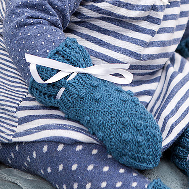 Ravelry: Darling Baby Scratch Mitts pattern by Kathleen Sperling