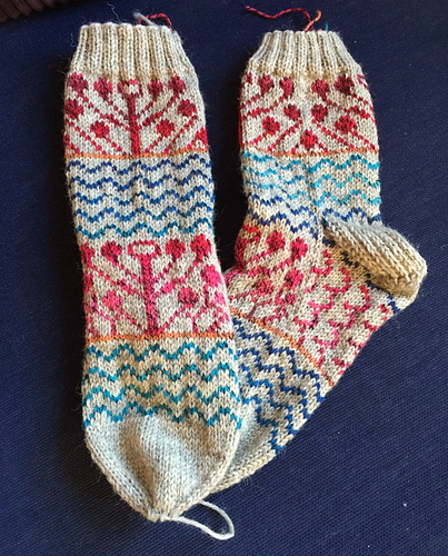 Ravelry: Strandnellik pattern by Kate Fredriksen