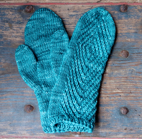 Ravelry: Rhombtwist mittens pattern by Kristina Tyla