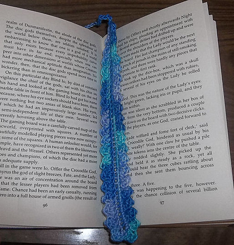 Ravelry: Crocheted Shell Bookmark pattern by Armina Parnagian