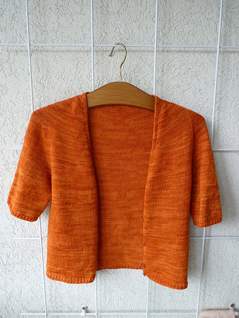 Ravelry: wolling's slanted Sleeven