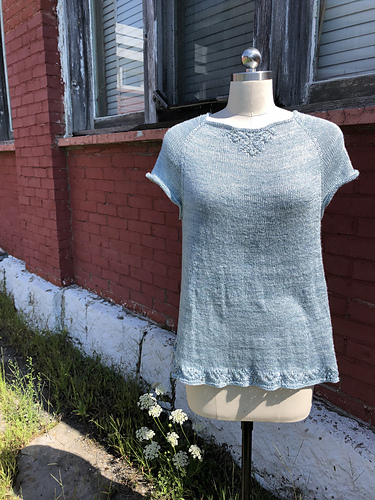Ravelry: Jolie pattern by Jennifer Wood