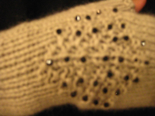 Ravelry: Beaded Mitts pattern by Jennifer Wood