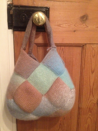 Ravelry: Wondrous & Mystical Pentrapazoidal Entrelac Bag pattern by ...