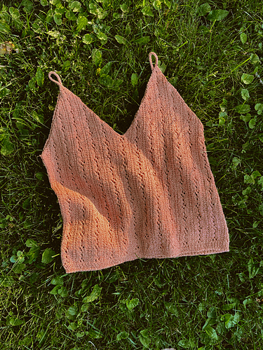 Ravelry: Fleur Cami pattern by Brianna Mason