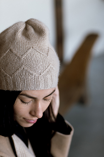 Ravelry: BREGNE pattern by Gretchen Ceule