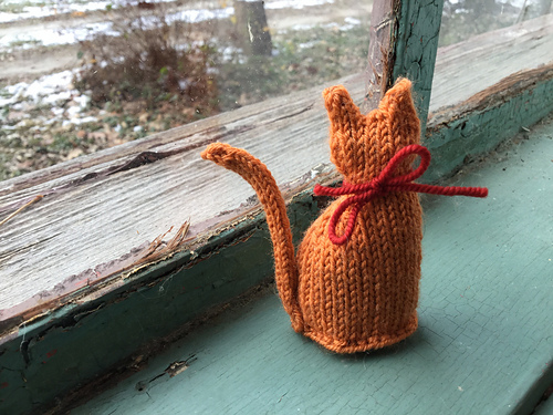 Ravelry: Tiny Window Cat pattern by Sara Elizabeth Kellner