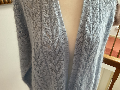 Ravelry: Monna Lisa Cardigan pattern by Knittles Creations