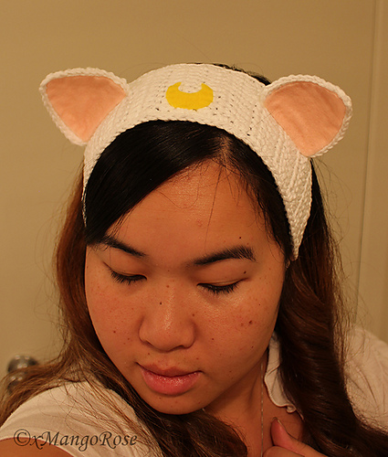 Ravelry: Artemis or Luna Headband from Sailor Moon pattern by Wendy Korz