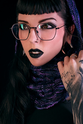 Ravelry: Nine Crows Cowl pattern by Reneé Rockwood (NawniKnits)