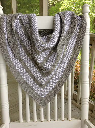 Ravelry: Linen Weave Triangle pattern by Susan Ashcroft