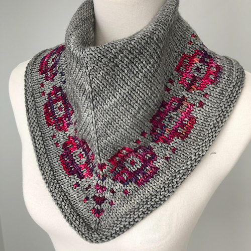 Ravelry: Happy Flowers bandana pattern by Susan Ashcroft