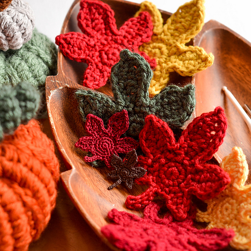 Ravelry: Mighty Maple Leaf pattern by Nora Xu