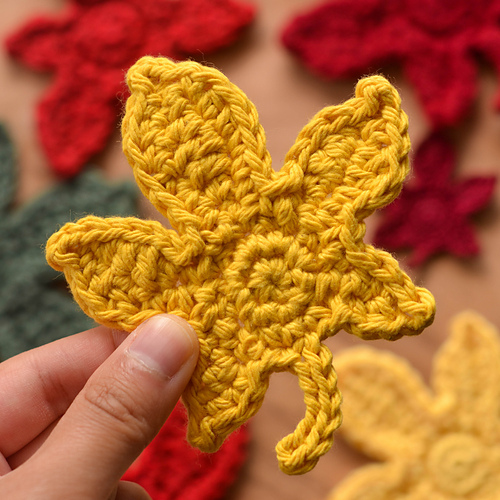 Ravelry: Mighty Maple Leaf pattern by Nora Xu