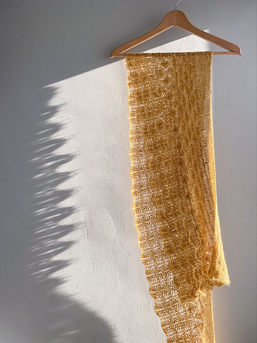 Ravelry: Eylul Shawl pattern by yamagara