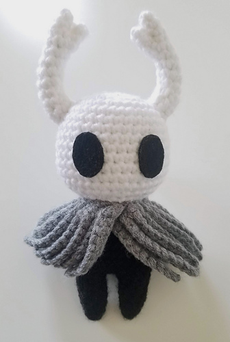 Ravelry: Hollow Knight pattern by yarnandclay