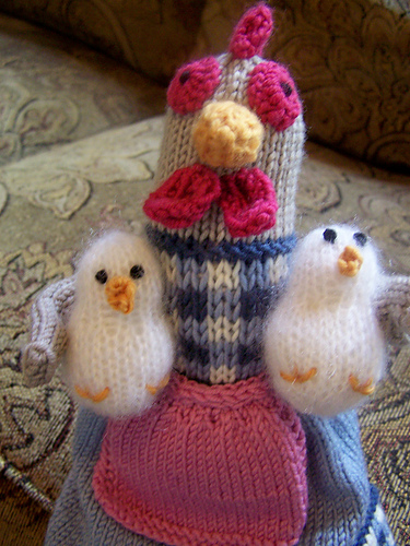 Ravelry: Mother Hen and Chicks pattern by Alan Dart