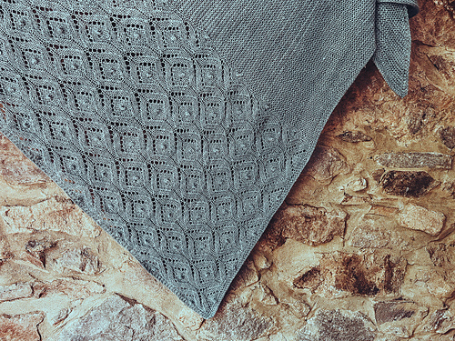 Ravelry: Madreperla pattern by Katarzyna Przeździecka